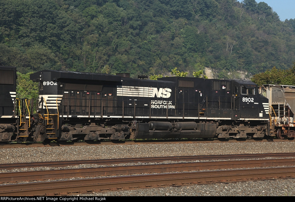 NS 8902